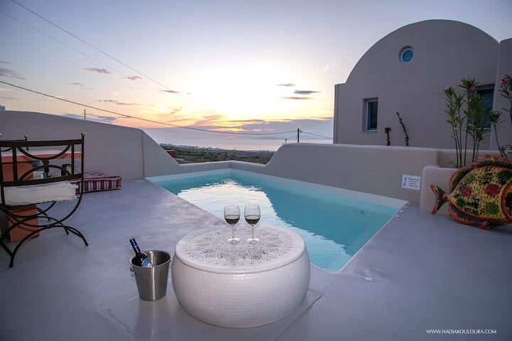 Pink Freud Villa |Signature |Pool | Sunset View - Oia