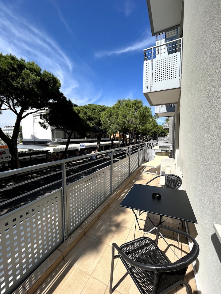 Modern Apartment With Terrace, Near The Sea - Lido di Jesolo