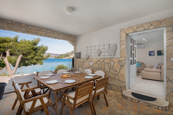 Beach Apartment - Primošten