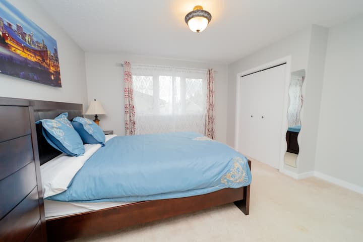 A Perfect 1 Br Getaway! - Saint Albert