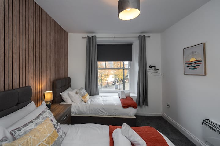 Fully Equipped Kitchen, Double Room - Port Talbot