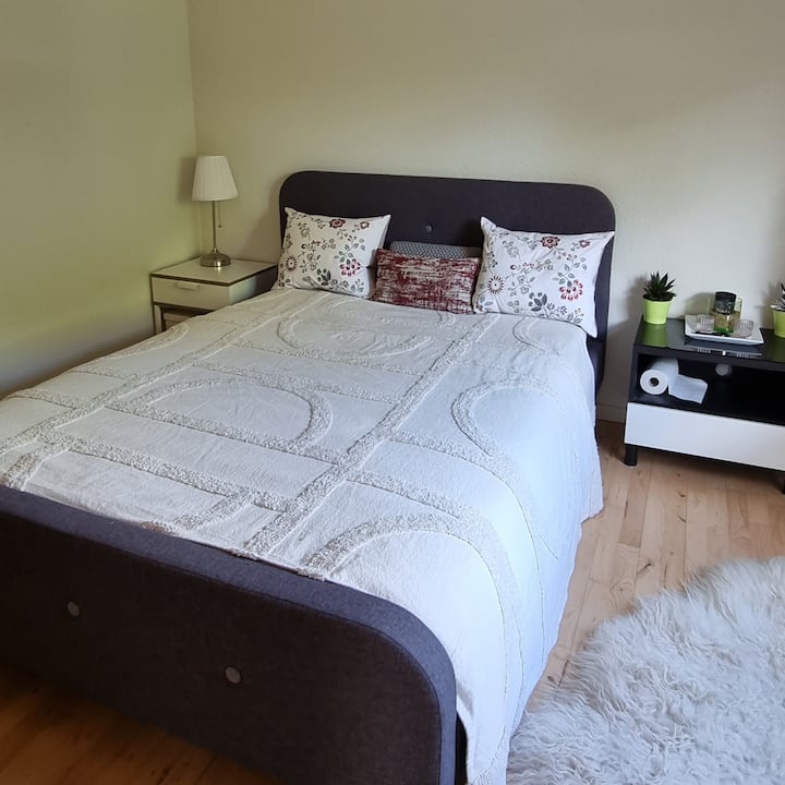 Cosy Room With Garden View - Odense
