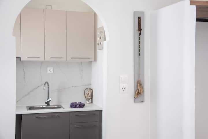 Navi B3 Brand New Studio In Naousa - Paros