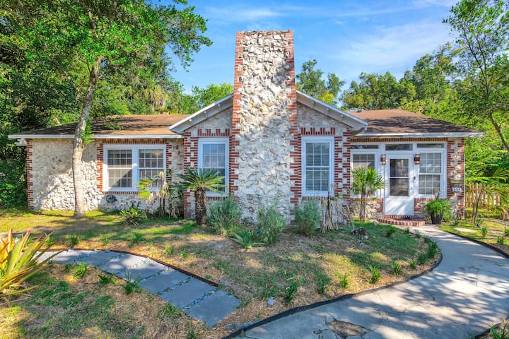 The Gainesville Rock House - Gainesville, FL