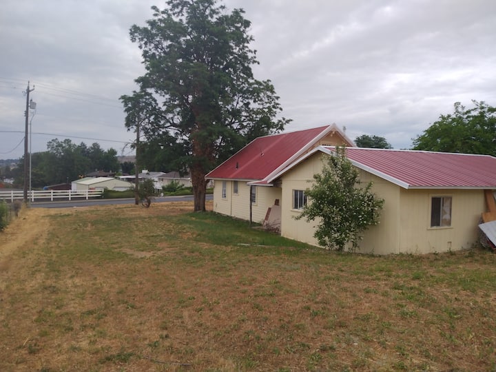 Micronesian Manor - Lewiston