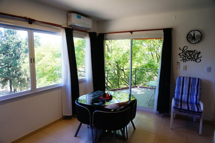 El Deptito Lindo - Colón