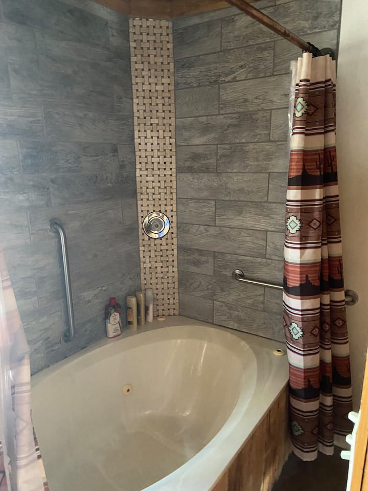 Claunch Bunk House - New Mexico