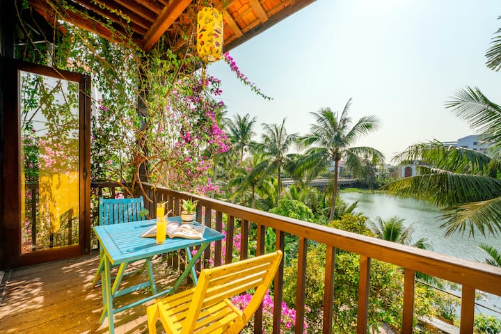 Riversideoasisvilla/gardenview/4 Pax/ Breakfast - 호이안