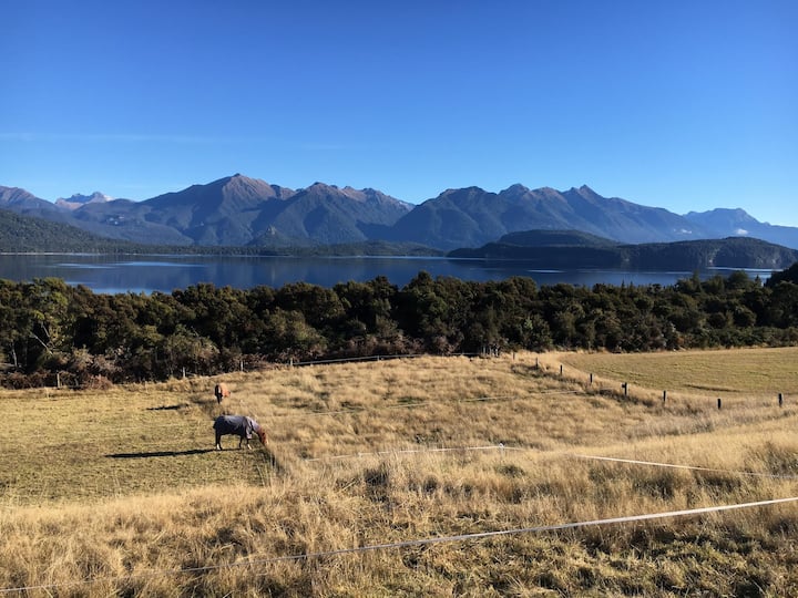 Mahara At Manapouri - Fiordland