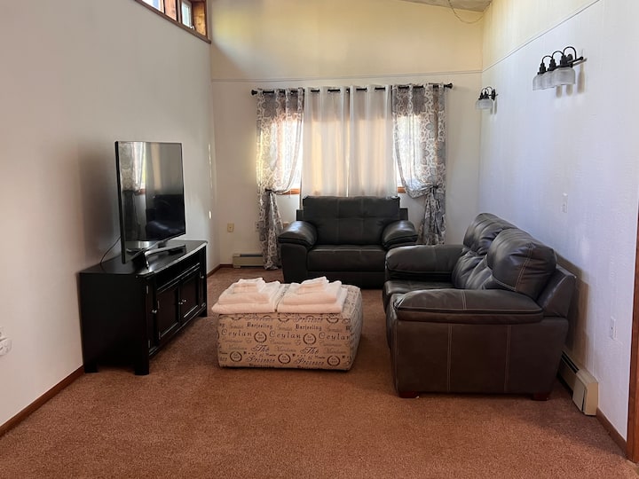 One Bedroom With Large Living Rm - Fairbanks, AK