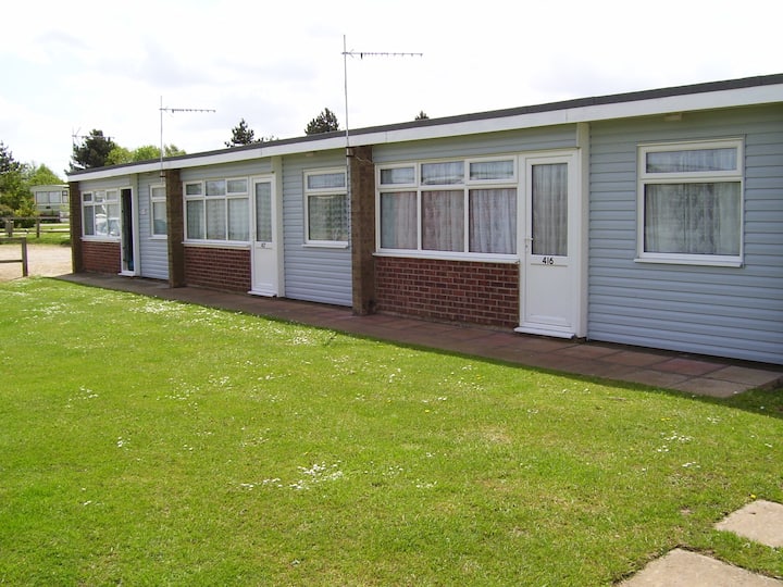 2 Bedroom S/c Chalet In Hemsby Norfolk - No Pets - Hemsby