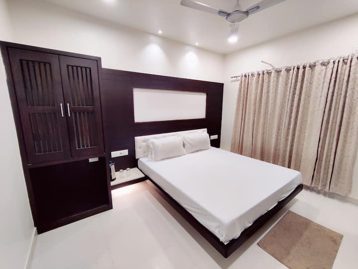 Super Deluxe Ac Rooms - Mount Abu