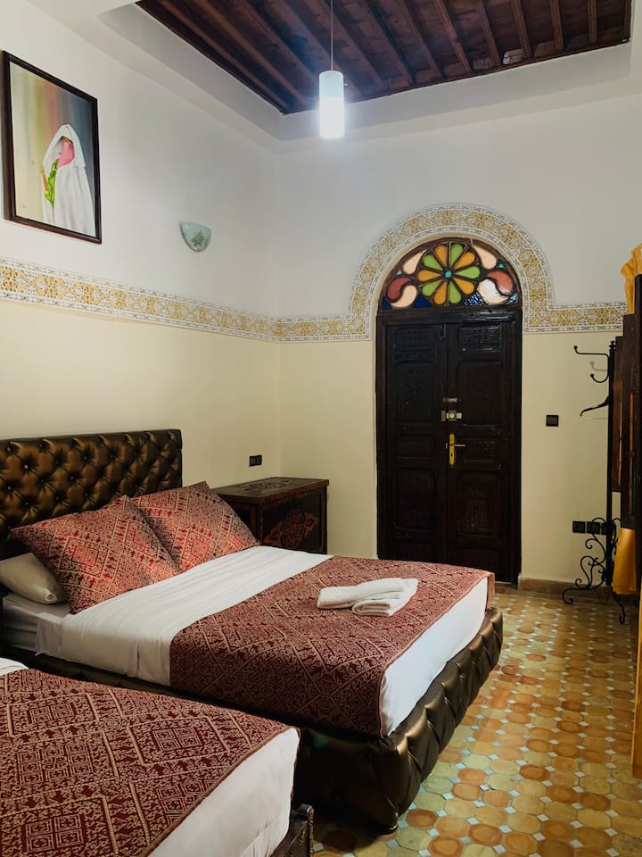 Chambre Double Avec Petit Déjeuner Compris - Meknès