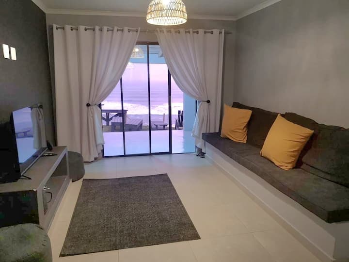 Black Rock Accommodation - Coffee Bay