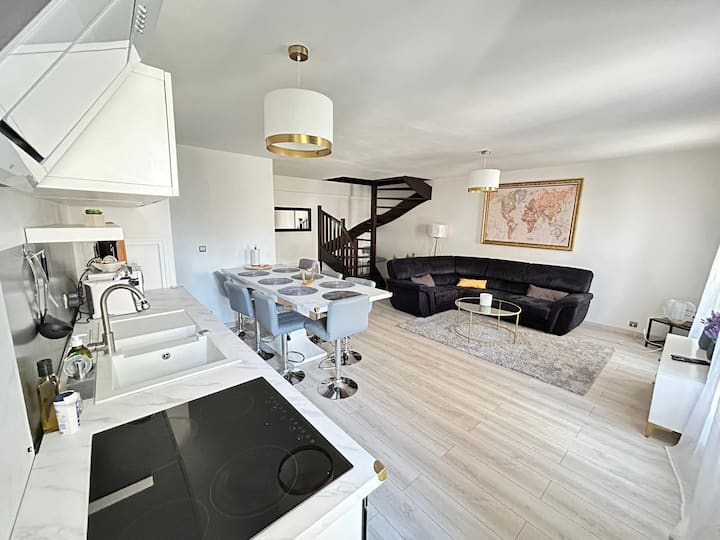 Spacieux Duplex En Hyper Centre Linge Fourni - Mont-Saint-Aignan