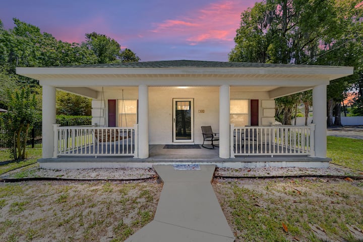 Recently Renovated 2 Br Cottage - Ocala, FL