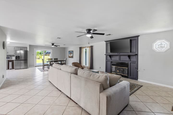 Cozy 3 Bedroom Home - Lake Charles, LA