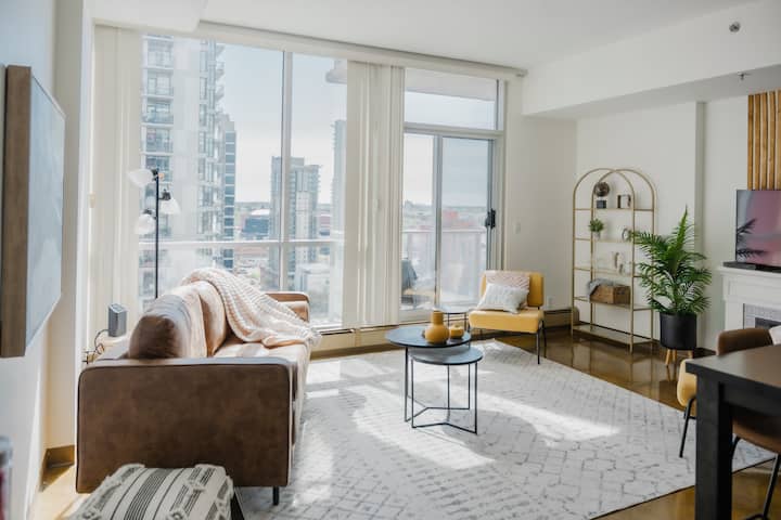Stampede View, Walkable, Beltline, Free Parking - Calgary