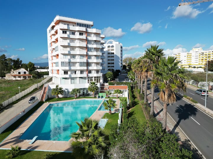 8m Walk To Beach W/pool / Balcony / Ac / Wi-fi - Portimão