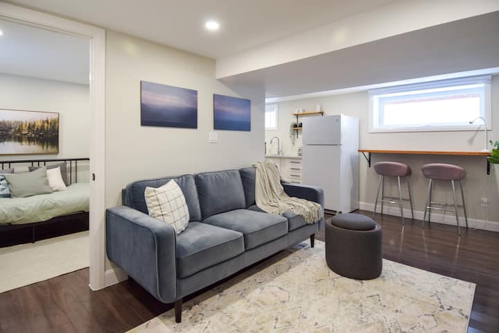 Bright, Modern 1 Bedroom - Hamilton
