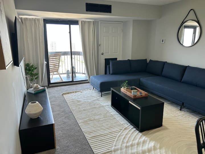 19th Fl Balcony 2b2ba Suite No. 02 At The Atlantic - Brigantine, NJ