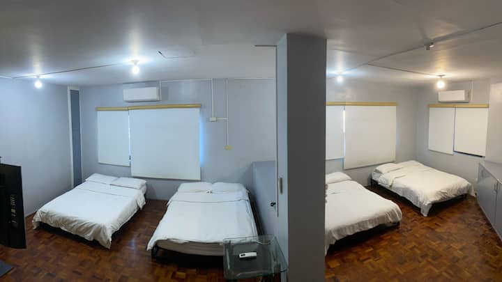 303-family/barkada/friends Room - Quezon City