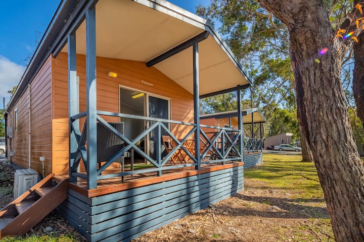 Ocean View Spa Cottage - Kendall, New South Wales