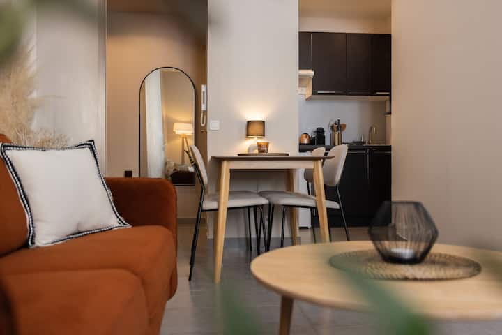 Splendide Et Idéalement Situé Proche Du Palais. - Cannes