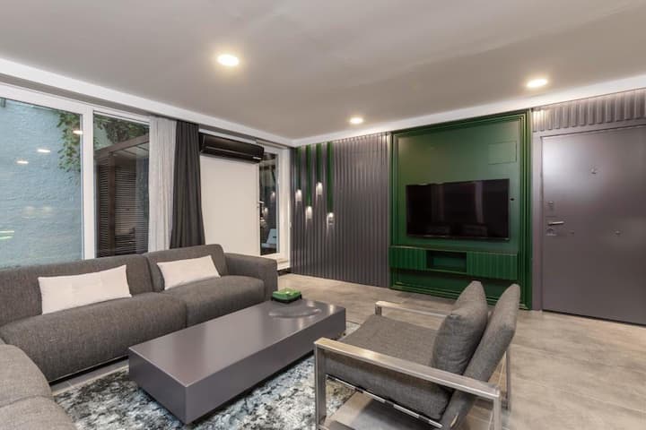 Denize 200 M şEhir Merkezi Bahçe Dubleks - Antalya