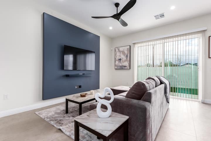 Luxury 3br | Gated | Downtown Phoenix Stadiums - Phoenix