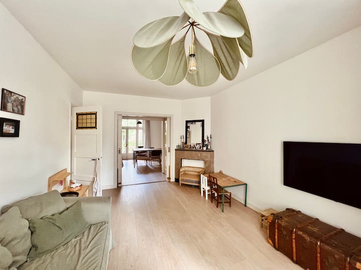 Ground Level Apartment With 4 Bedrooms And Garden - Amsterdam