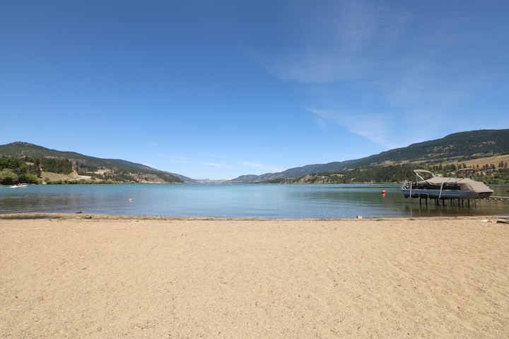 Lakefront - 2 Bed - Suite - Furnished - Sleeps 4+ - Lake Country