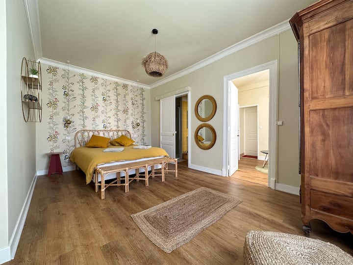 Chambre Jaune. - Île d'Oléron
