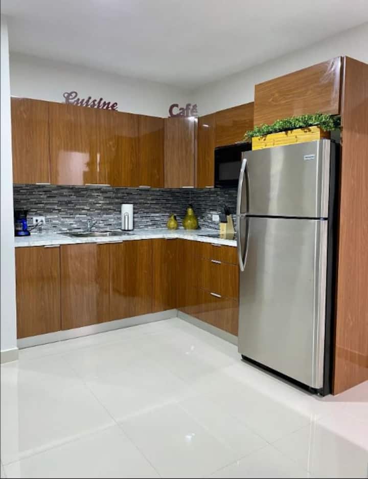 Luxury Remodeled Apt 5 - Nine14 - San Juan