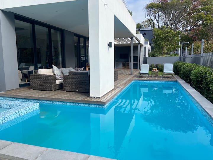 Modern Resort Style Living - Cape Town