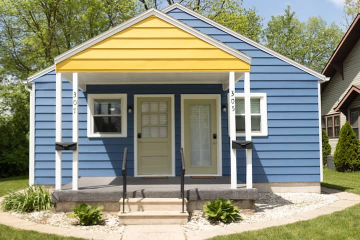 Lovely Apartment #1 Near Hospital - Muncie, IN