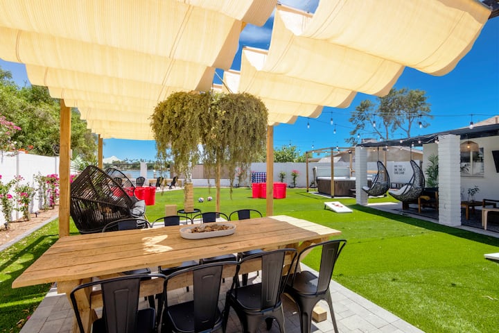 Lakefront Adventure; Hot Tub, Games & Sand Firepit - Mesa, AZ