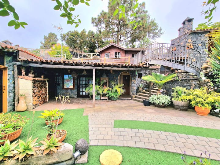 Finca Los Loros Icod De Los Vinos By Hrtenerifenet - Tenerife