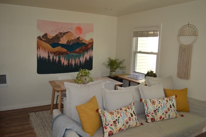 Boho South Seattle Nature House - Tukwila, WA