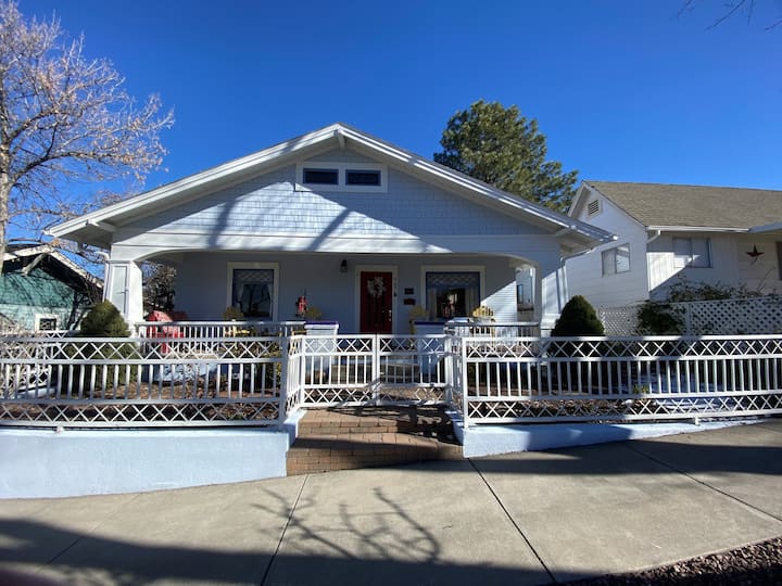 Blue Cottage - Prescott, AZ