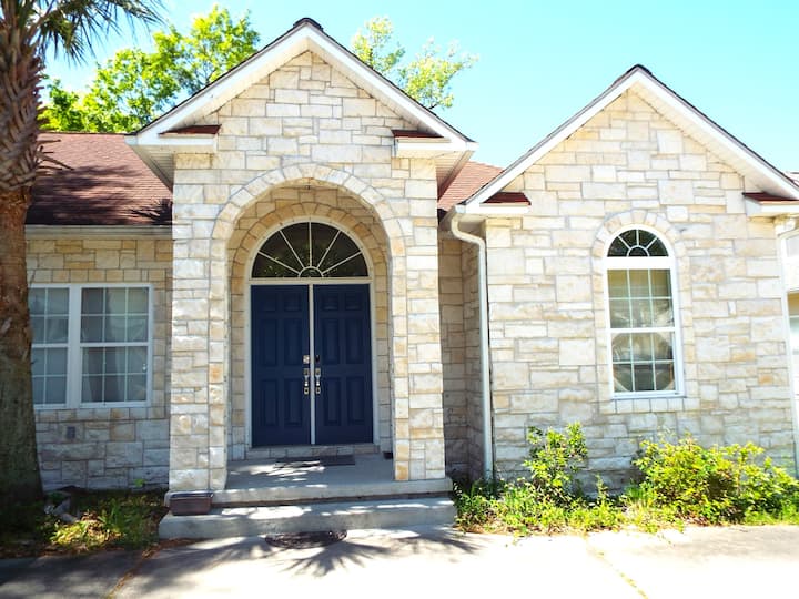 3br, Pond View House, 6miles To North Myrtle Beach - Little River, SC