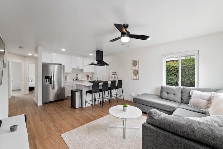 Modern Bay Retreat - 1 Mile To Gaylord & Near Dt! - Chula Vista, CA
