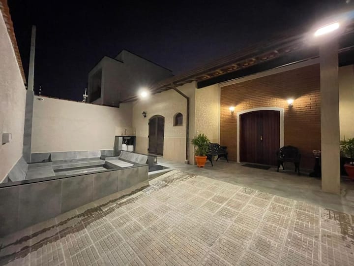 Casa à 100 M Da Praia C/ Firepit - Peruíbe