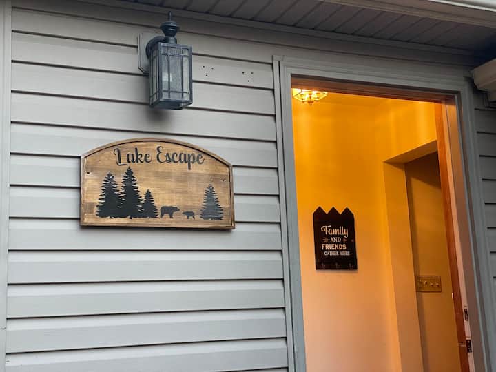 Lake Escape House! - Pocono Pines, PA