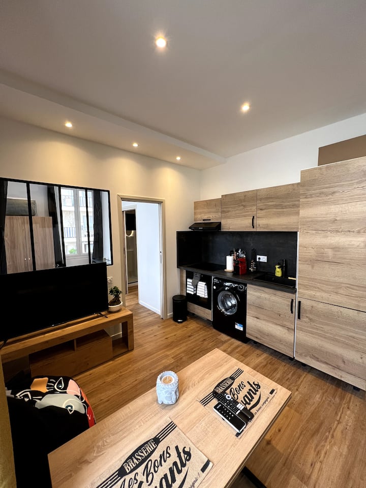 Appartement 2 Pièces Rénové. - Cannes