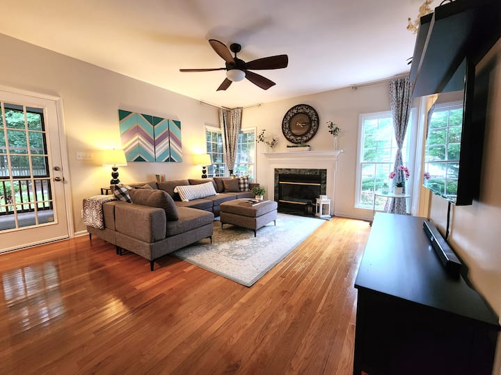 Pet-friendly 3br Family Retreat Near Nature & City - Raleigh, NC