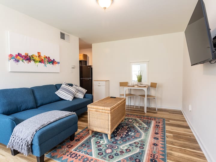 Eclectic Upgraded Apartment - Richmond, VA