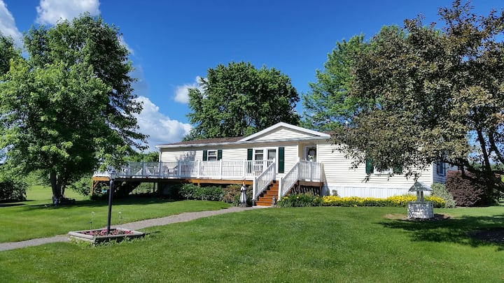 Arbor Roads Home - Watkins Glen