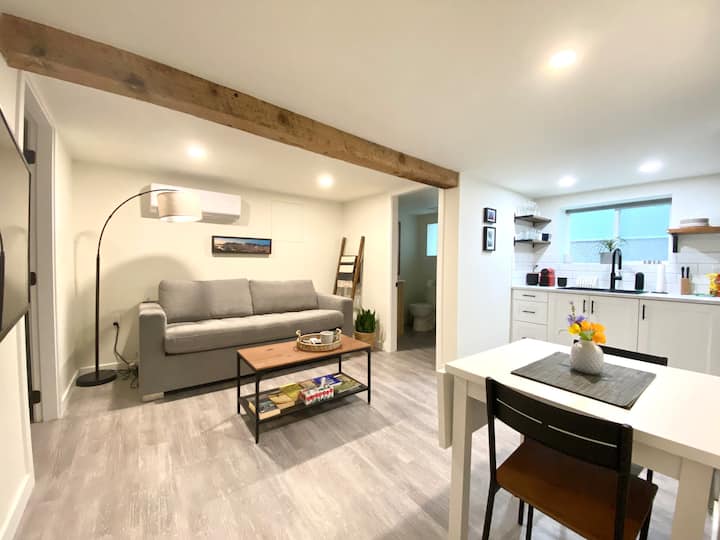 Quant, Clean And Modern Home - Vancouver