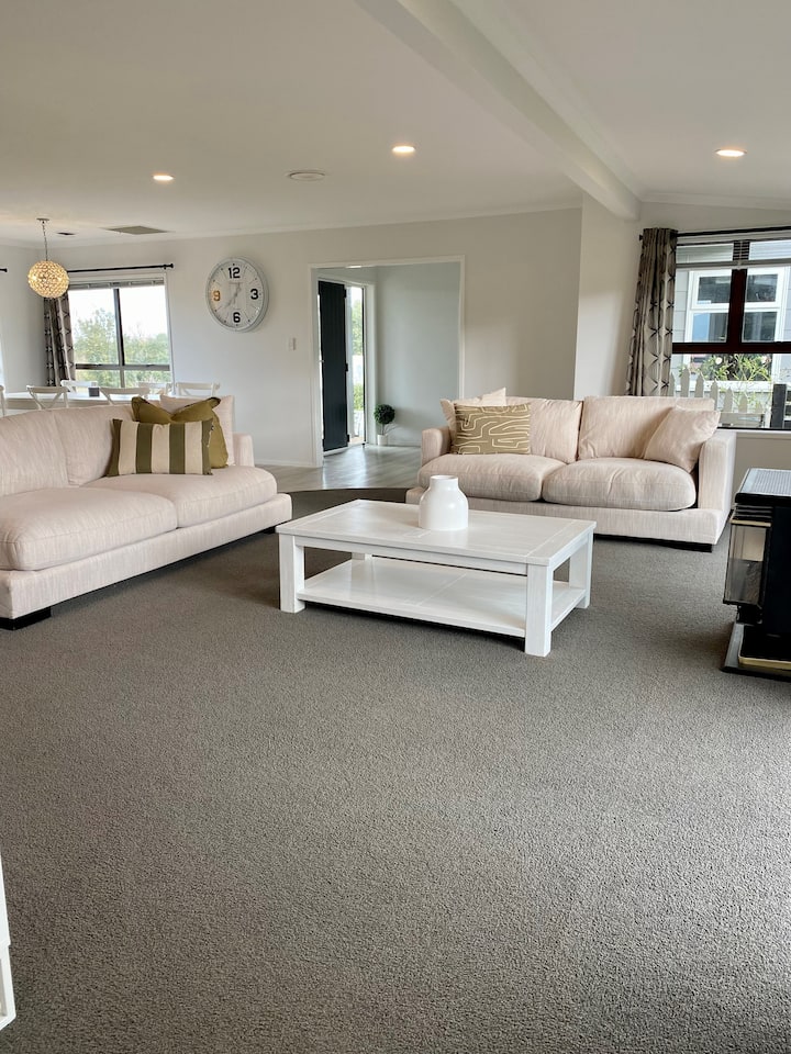 Spacious House In Te Awamutu - Kihikihi